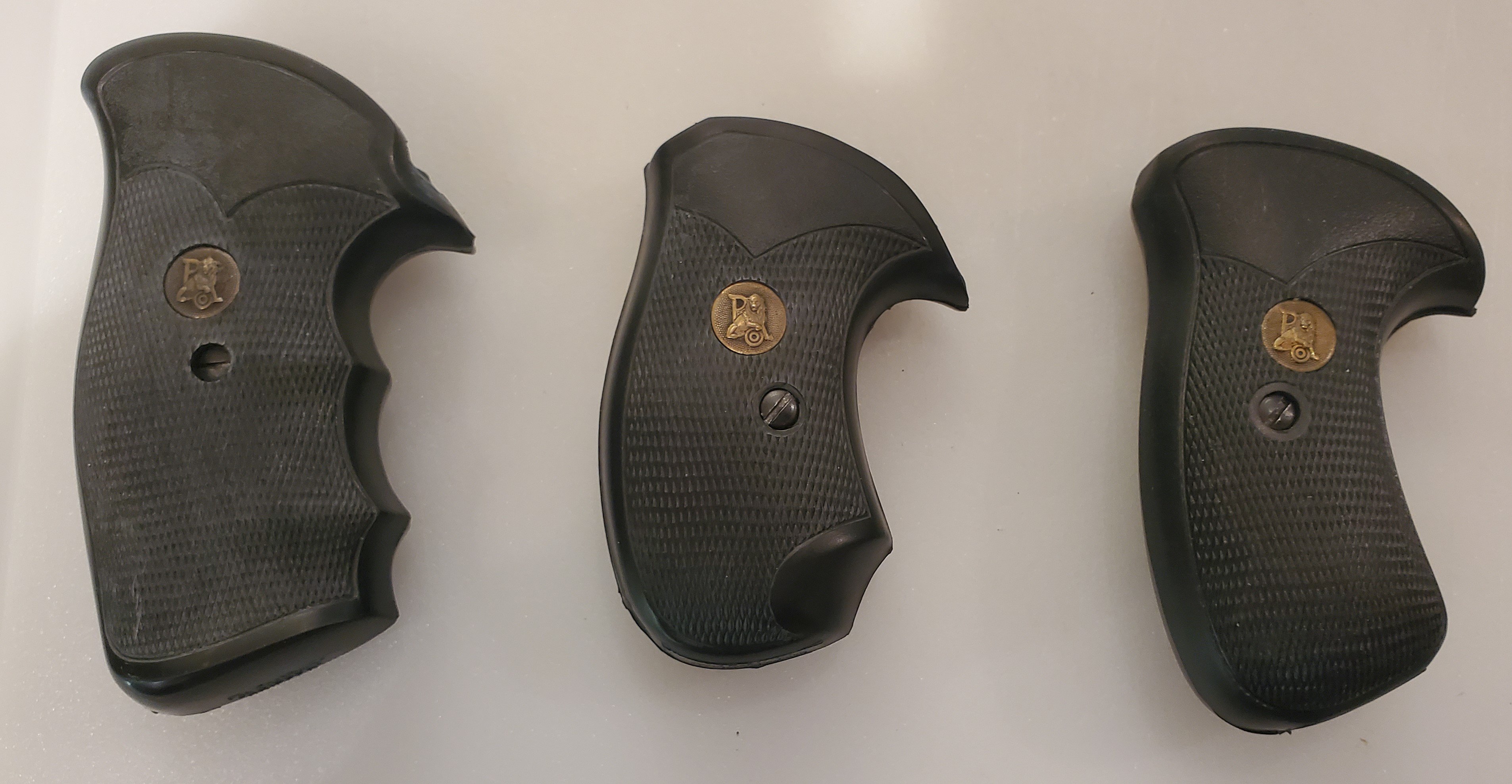 DELETE: non-SASS 3 sets of S&W Pachmayr Presentation revolver grips ... DELETE: non-SASS 3 sets of S&W Pachmayr Presentation revolver grips ...